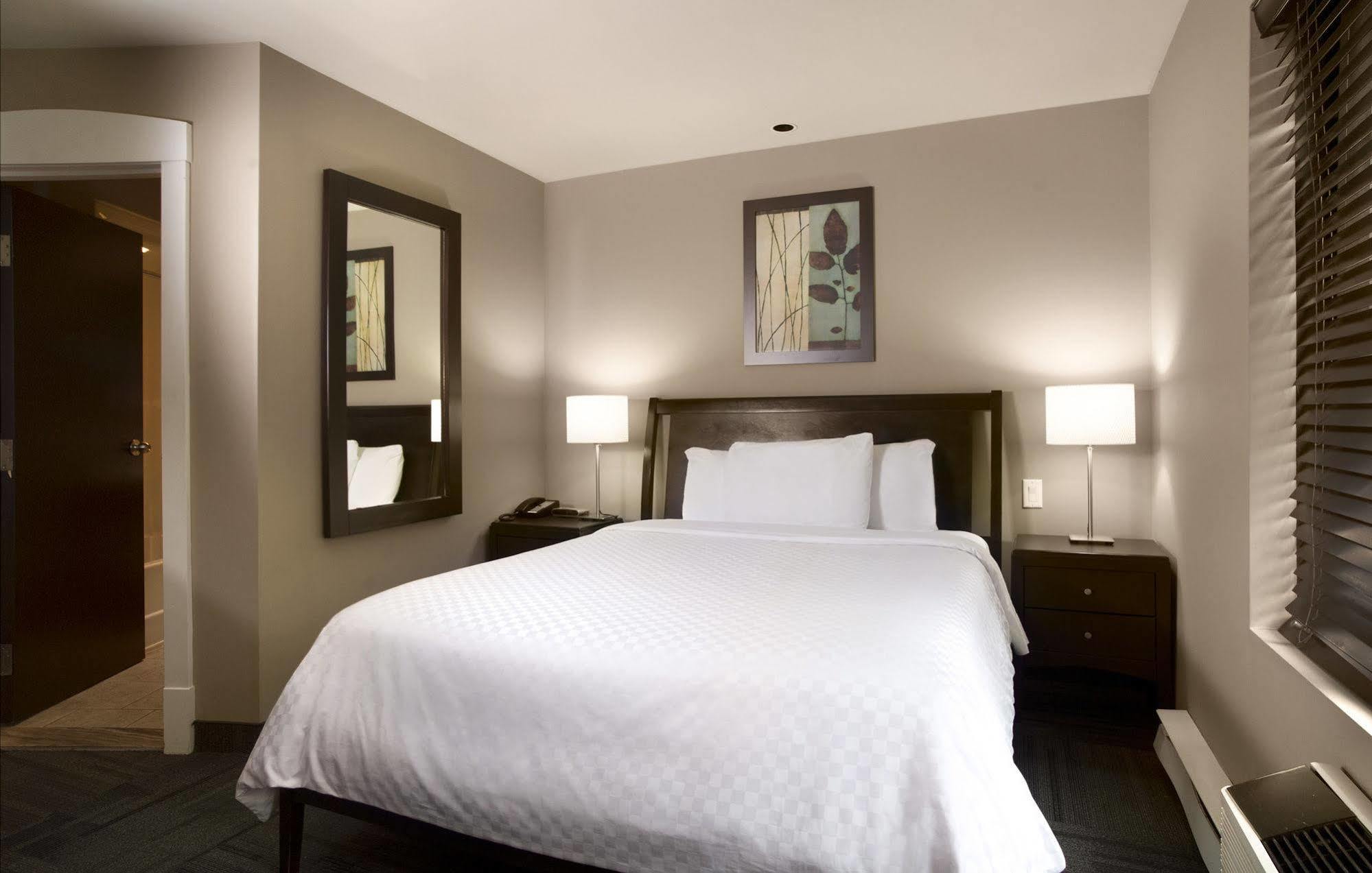 SPA & HOTEL LE FINLANDAIS ROSEMÈRE, QC